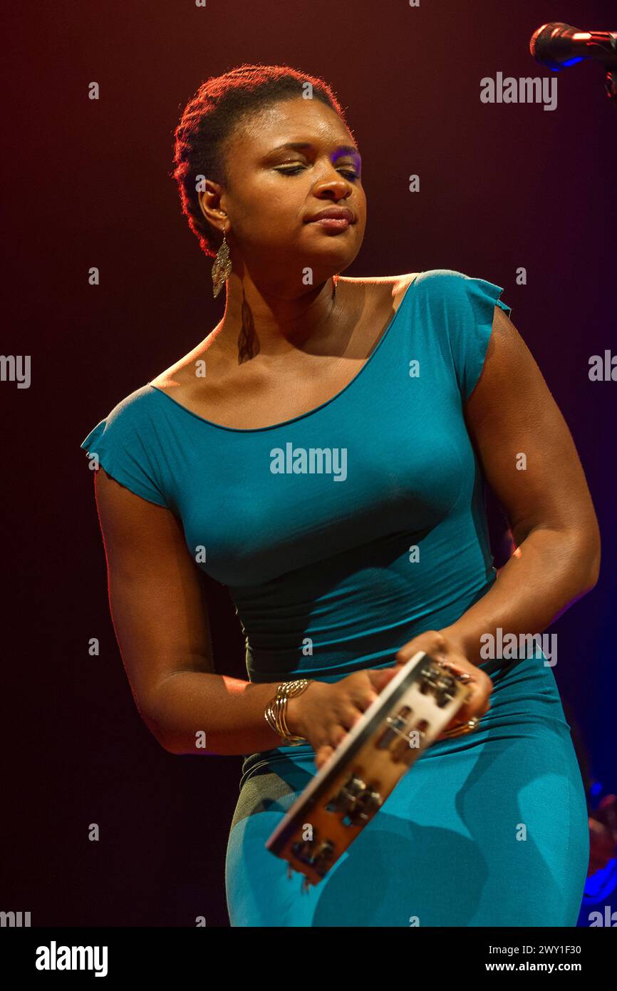 Lizz wright jazz hi-res stock photography and images - Alamy