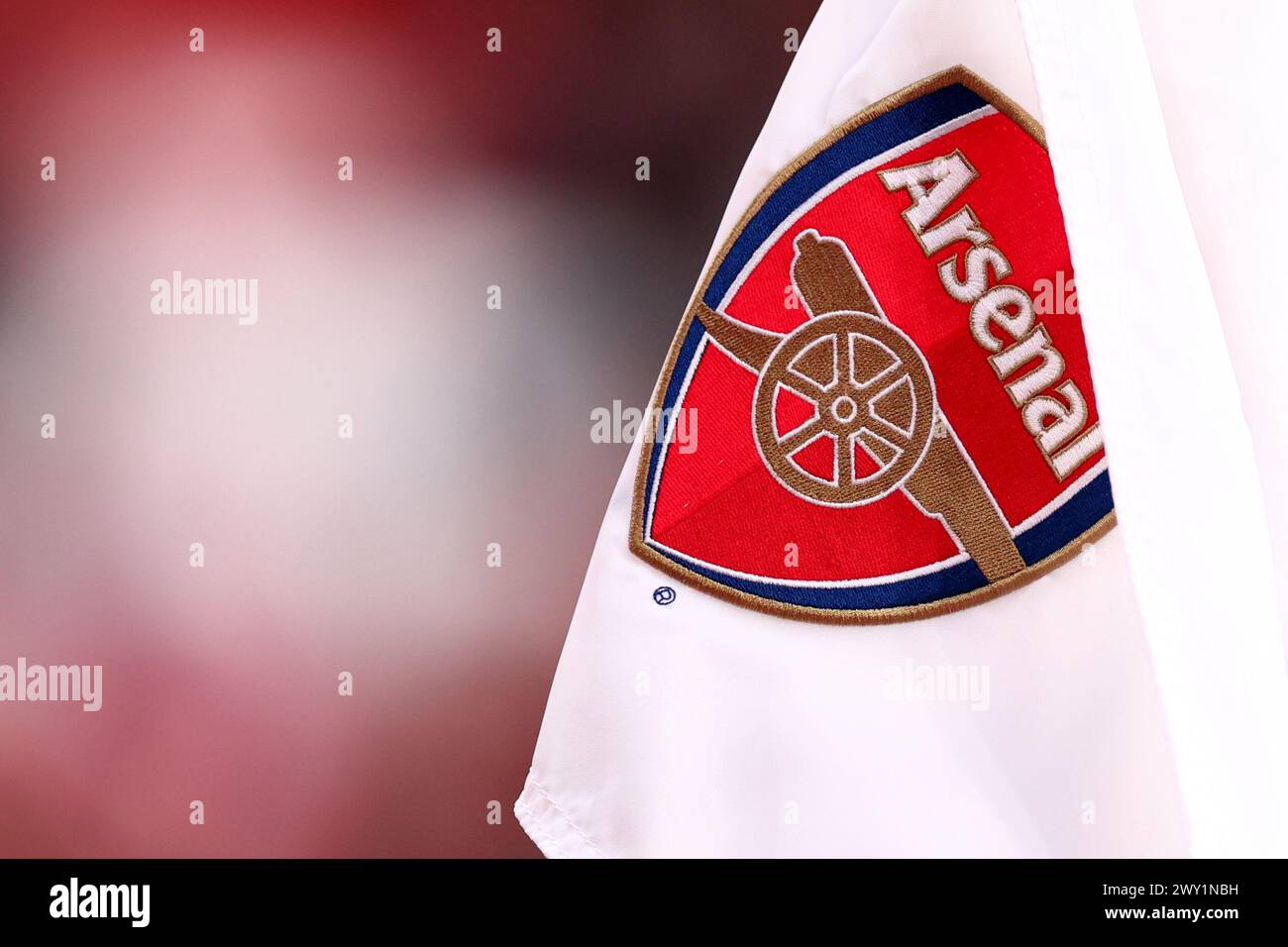 Arsenal badge hi-res stock photography and images - Alamy