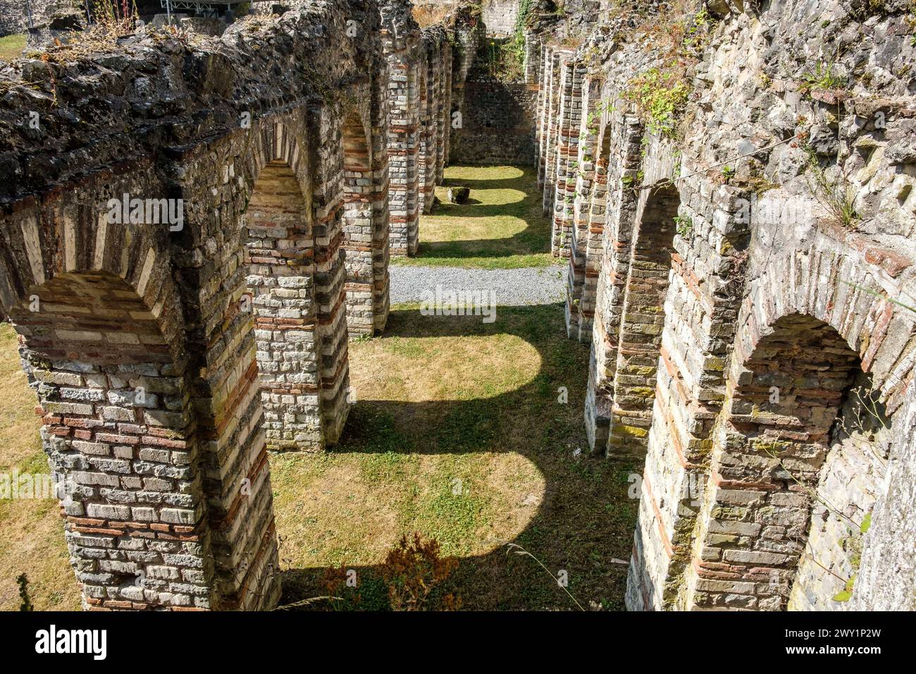 The roman forum of Bavay | Le forum romain de Bavay Stock Photo - Alamy