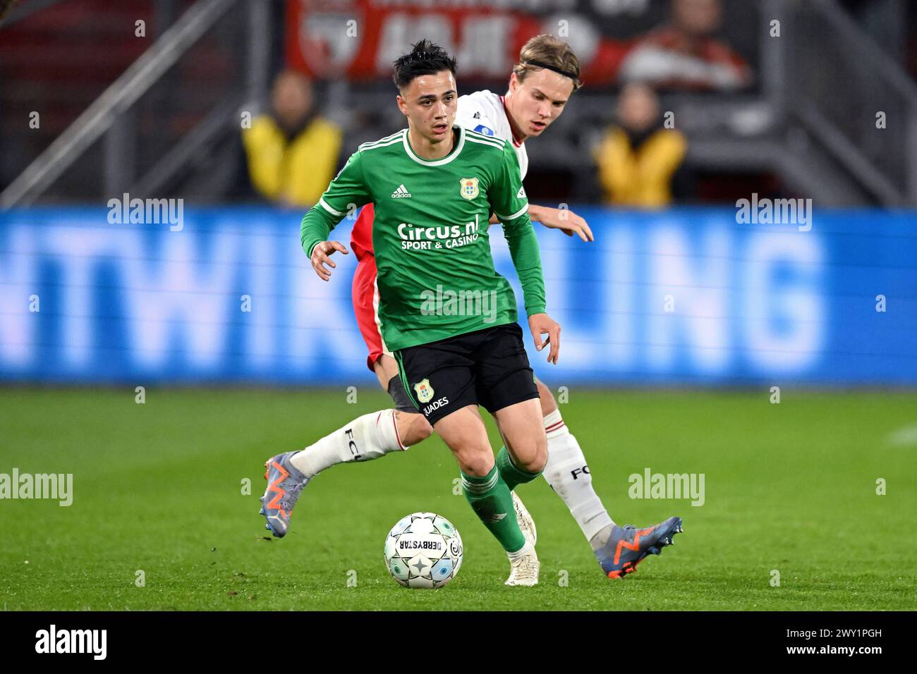 UTRECHT - (l-r) Eliano Reijnders of PEC Zwolle, Niklas Vesterlund of FC ...
