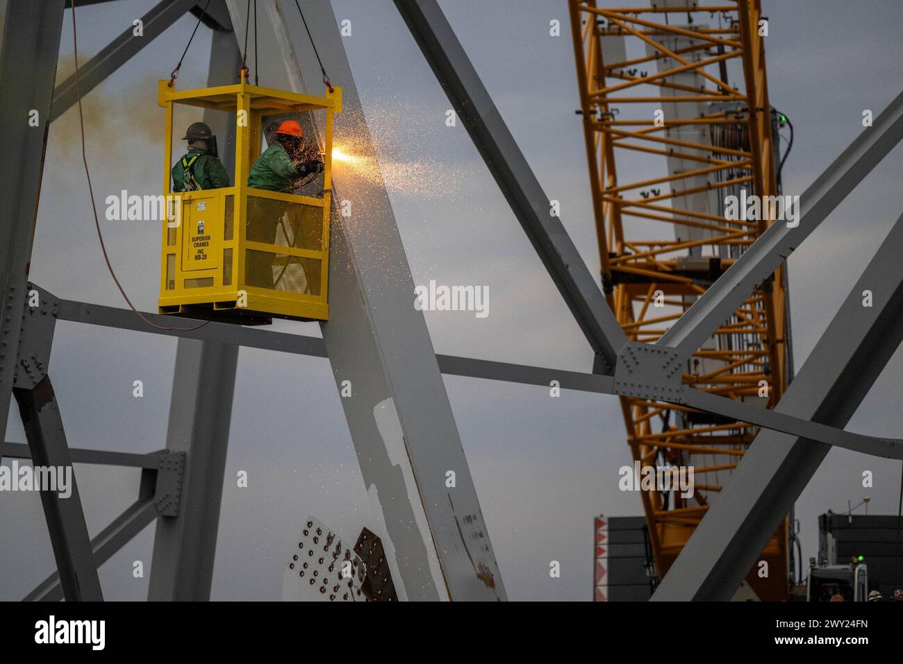 Baltimore, Maryland, USA. 2nd Apr, 2024. Demolition crews with the ...