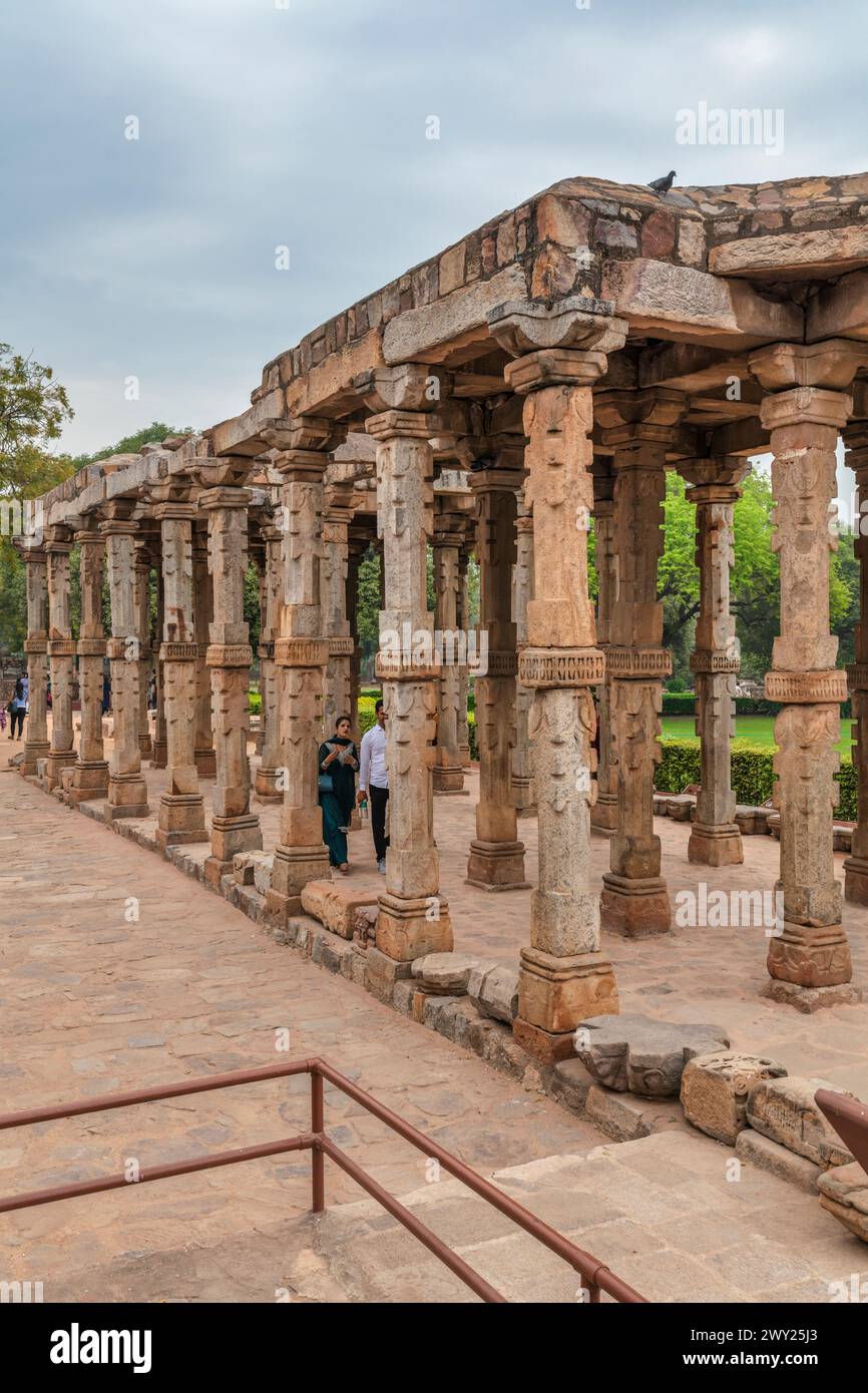 Quwwatulislam Mosque Qutb Complex New Delhi India Monuments Qutab