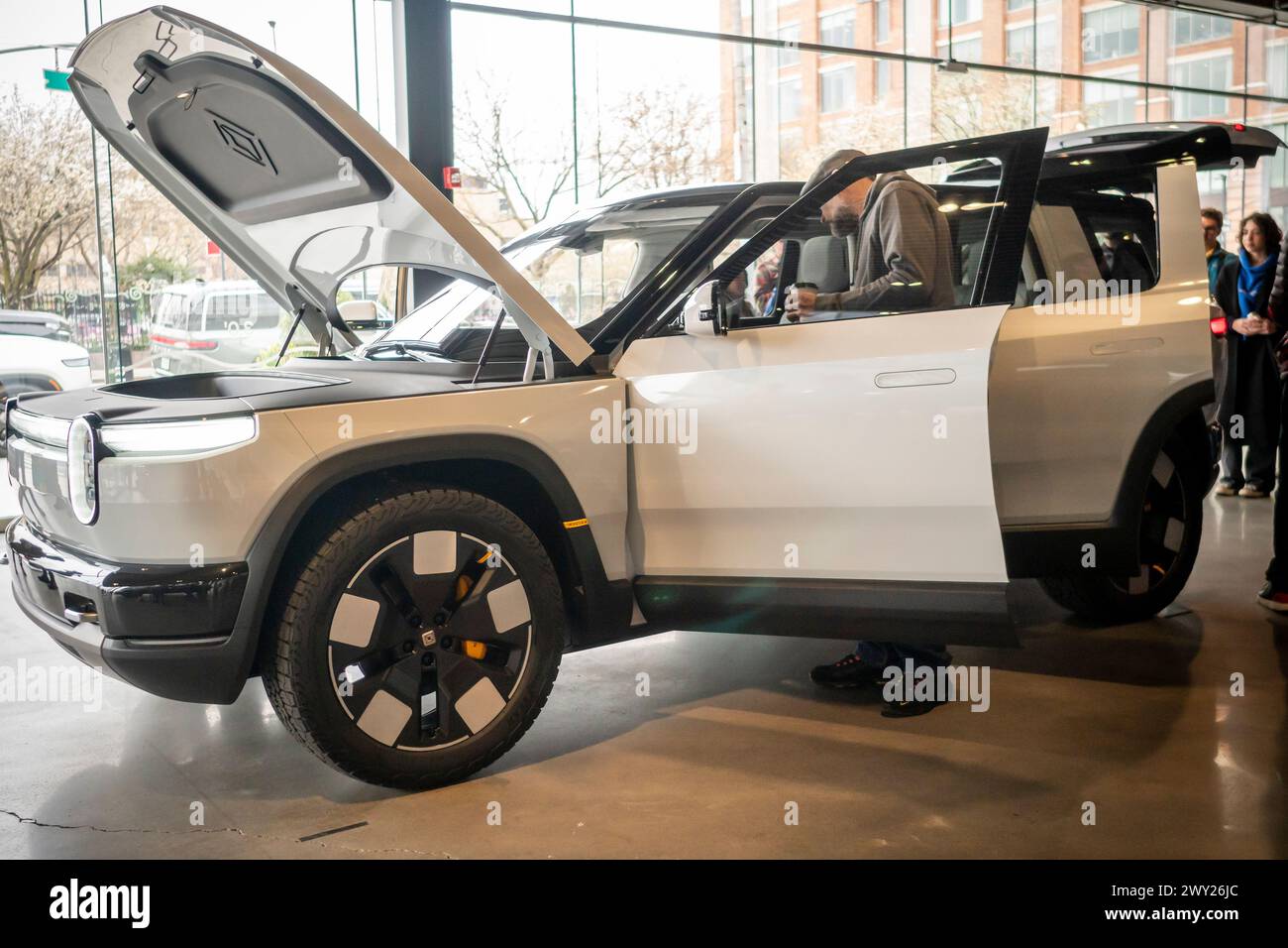 Rivian electric vehicle hi-res stock photography and images - Alamy