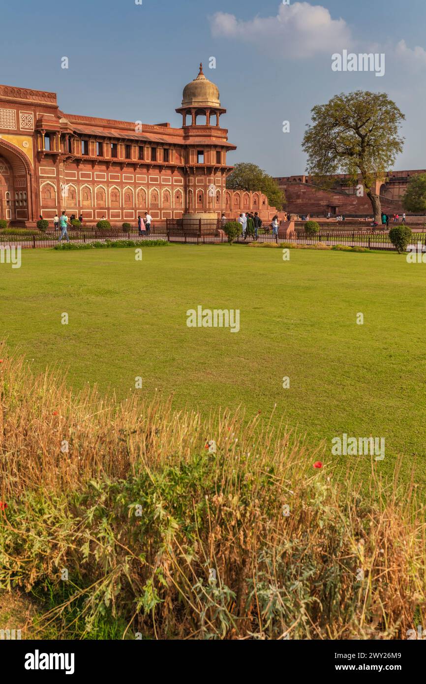 Agra red fort agras hi-res stock photography and images - Alamy