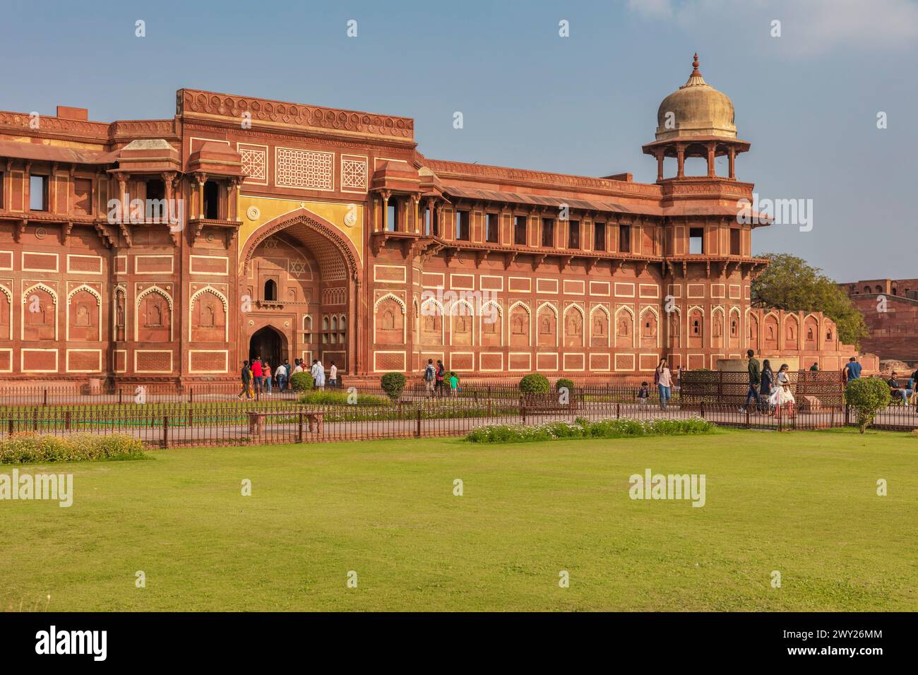 Agra red fort agras hi-res stock photography and images - Alamy