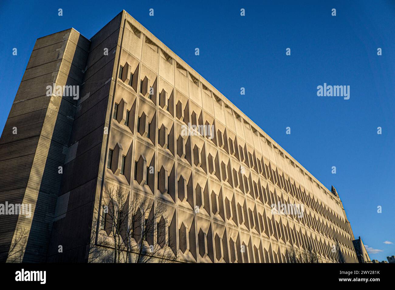 Becton center hi-res stock photography and images - Alamy