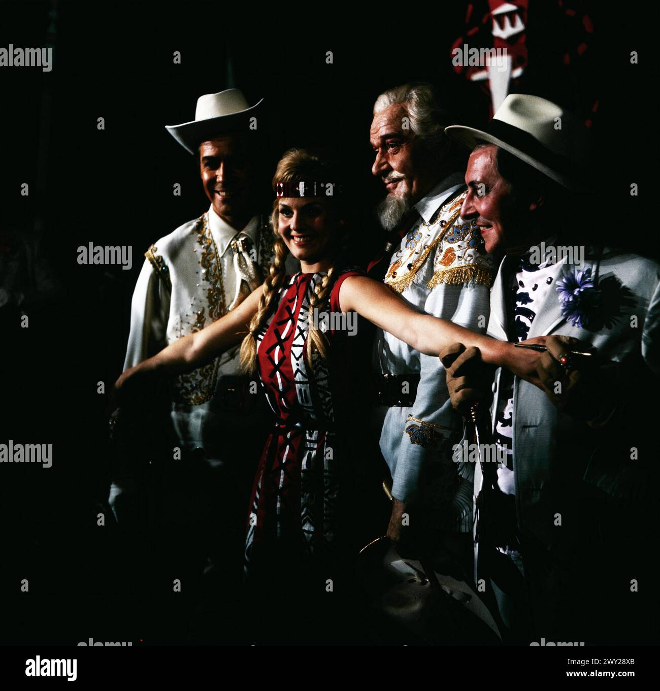 Robert Trehy, Heidi Brühl, Walter Suessenguth und Edar Walther (v.l.n.r ...