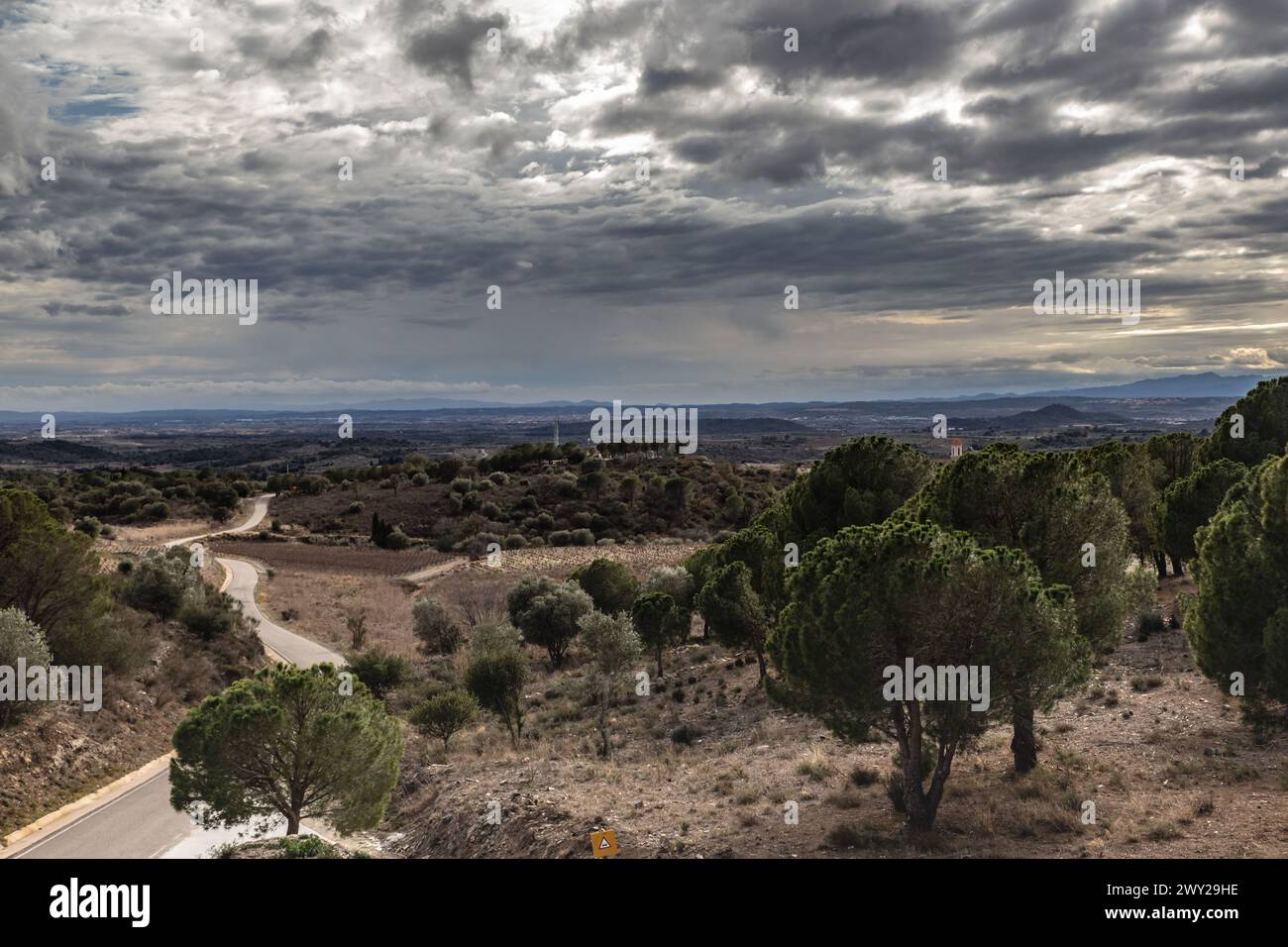 Mirador del Ras - Vue en direction du village depuis la route du col de ...