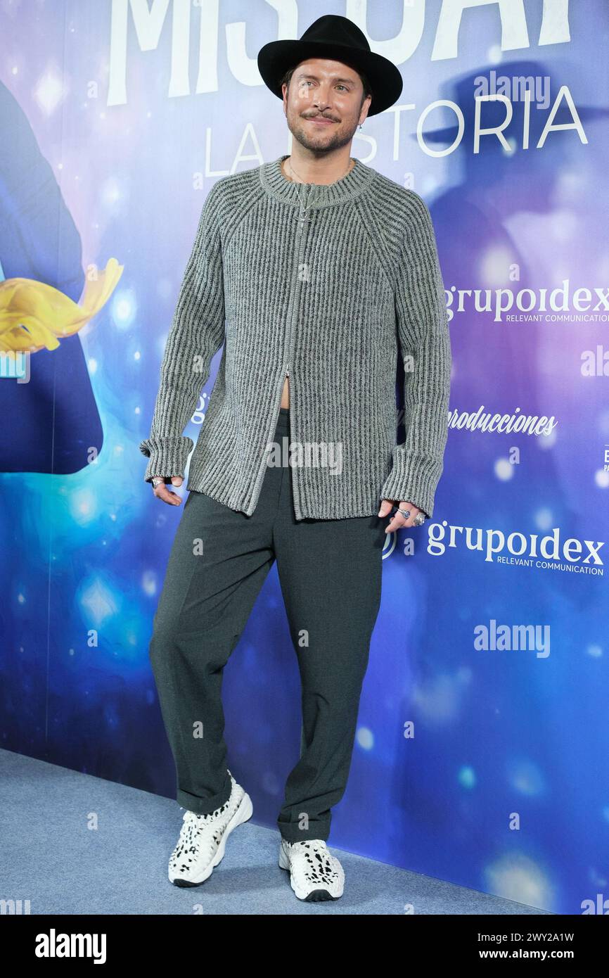 Manuel Carrasco attends the Madrid premiere of "Mis Ganas Ganan" at ...