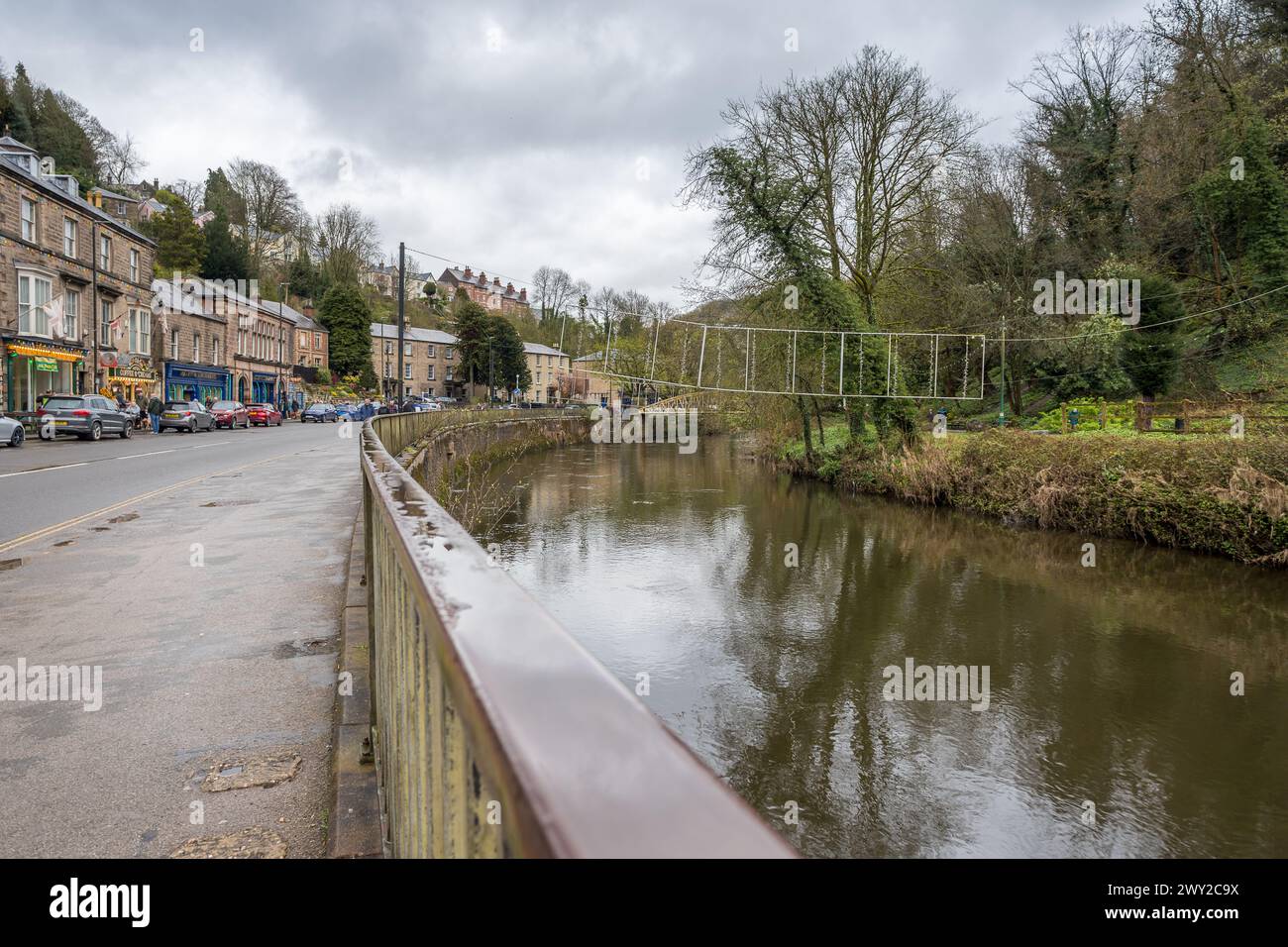 The commerical promenade along Matlock Bath in Derbyshire meets the ...