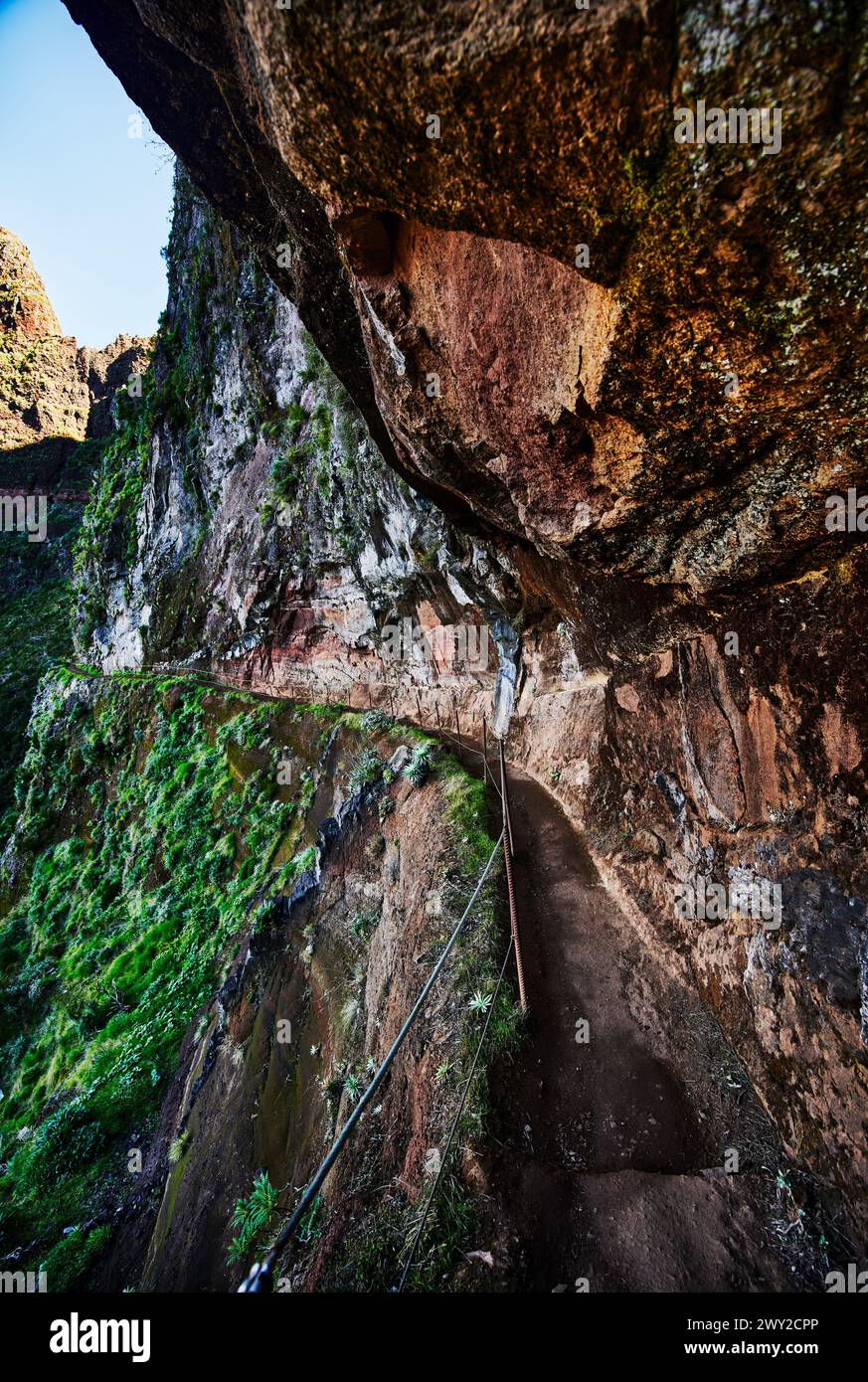 PR1 trail, Pico do Arierio To Pico Ruivo Hike, On Madeira Island ...
