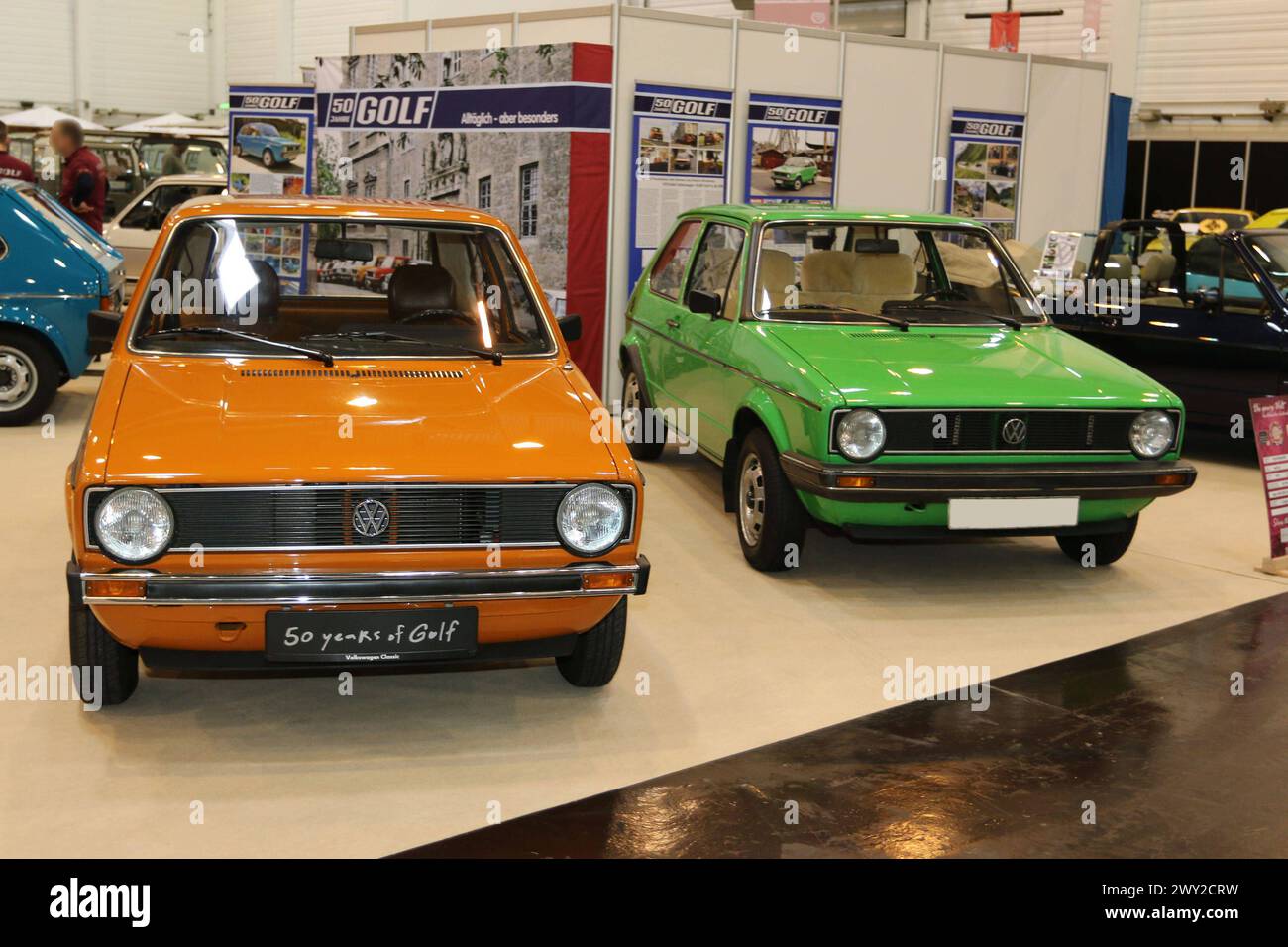 VW Golf L Golf 1, Baujahr 1978, links und VW Golf LD Baujahr 1979 ...