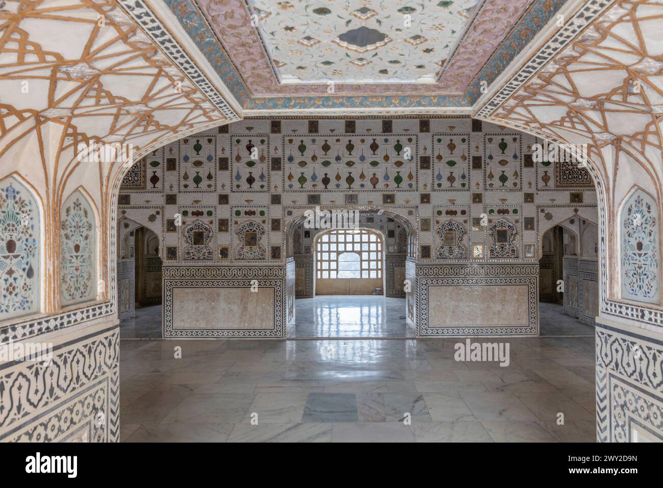 Sheesh Mahal interior, Amber Fort, Jaipur, Rajasthan, India Stock Photo ...
