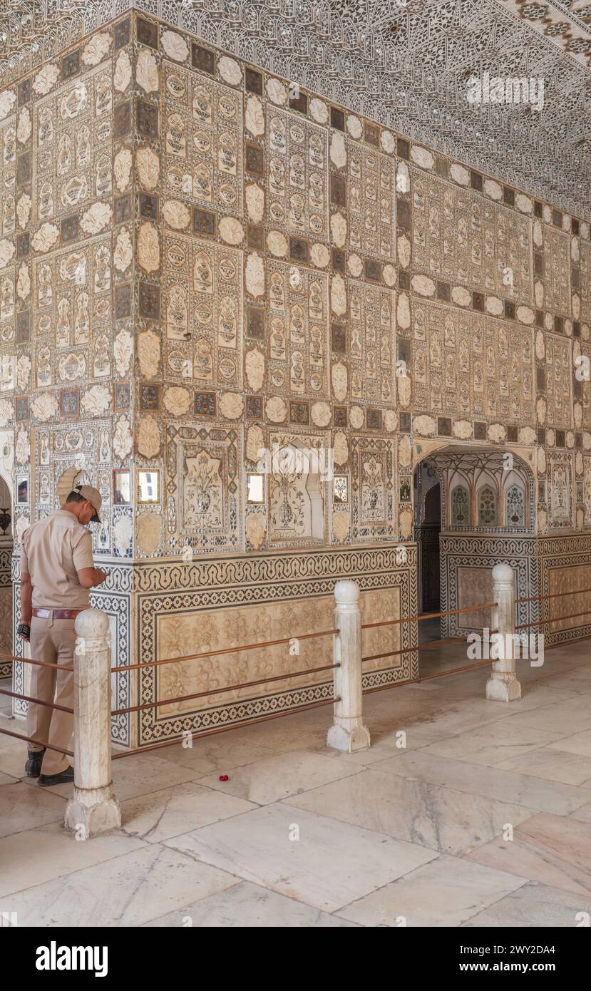 Sheesh Mahal interior, Amber Fort, Jaipur, Rajasthan, India Stock Photo ...