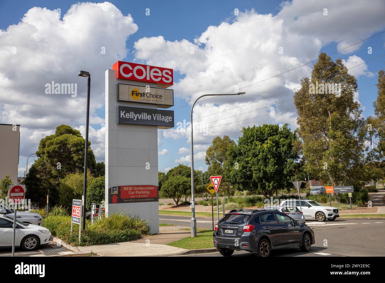 Kellyville shops hi-res stock photography and images - Alamy