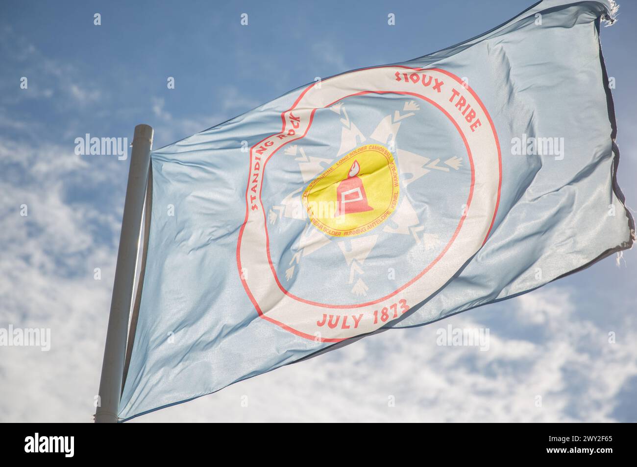 Sioux tribe flag hi-res stock photography and images - Alamy