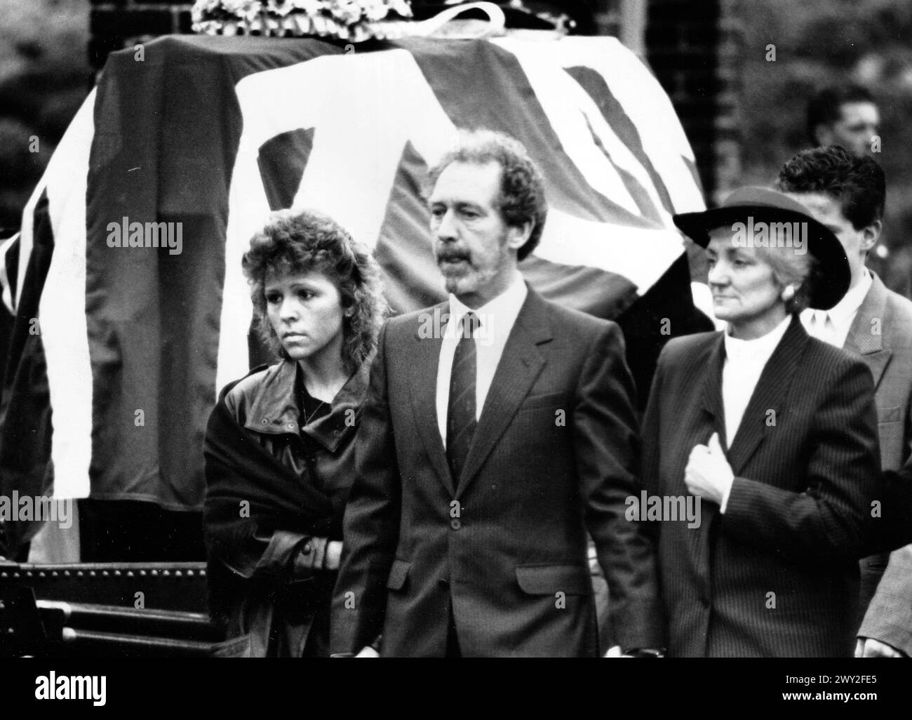 DEBBIE TURLEY FIANCE OF SOLDIER STEPHEN CUMMINS MURDERED BY THE IRA, AT ...