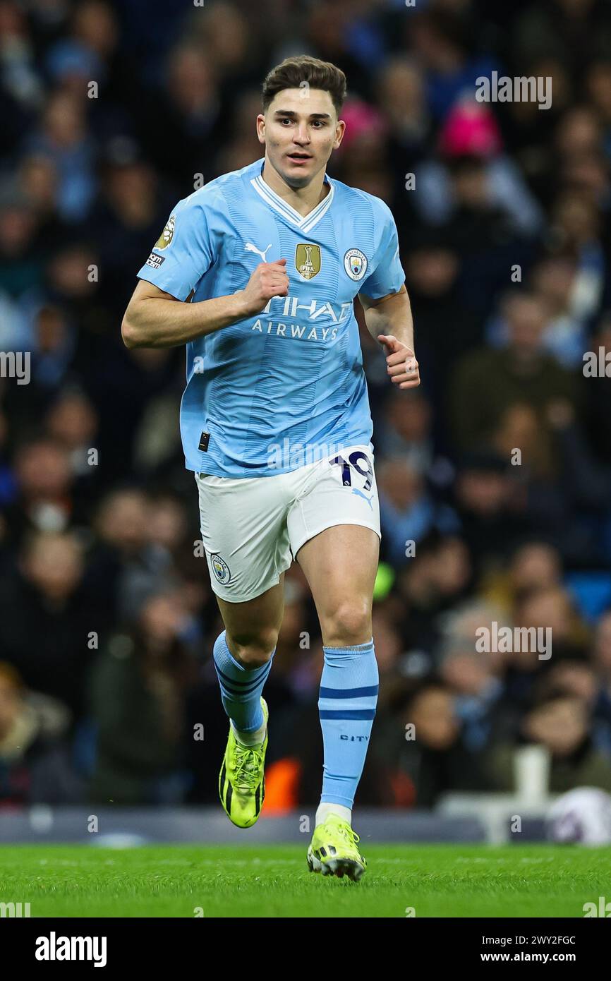 Julián Álvarez of Manchester City during the Premier League match ...