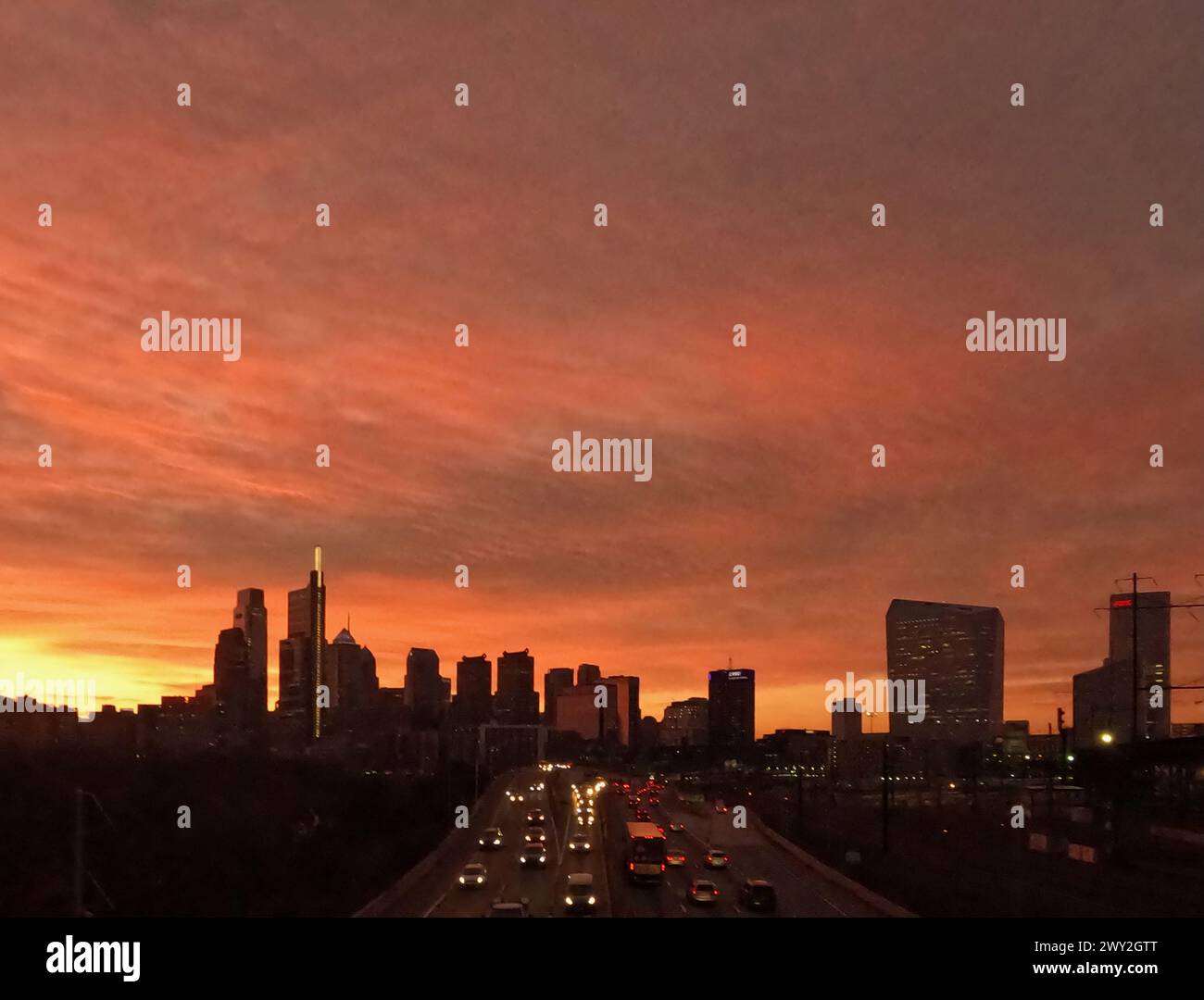 The sun rises over Philadelphia as seen from the Spring Garden Bridge ...
