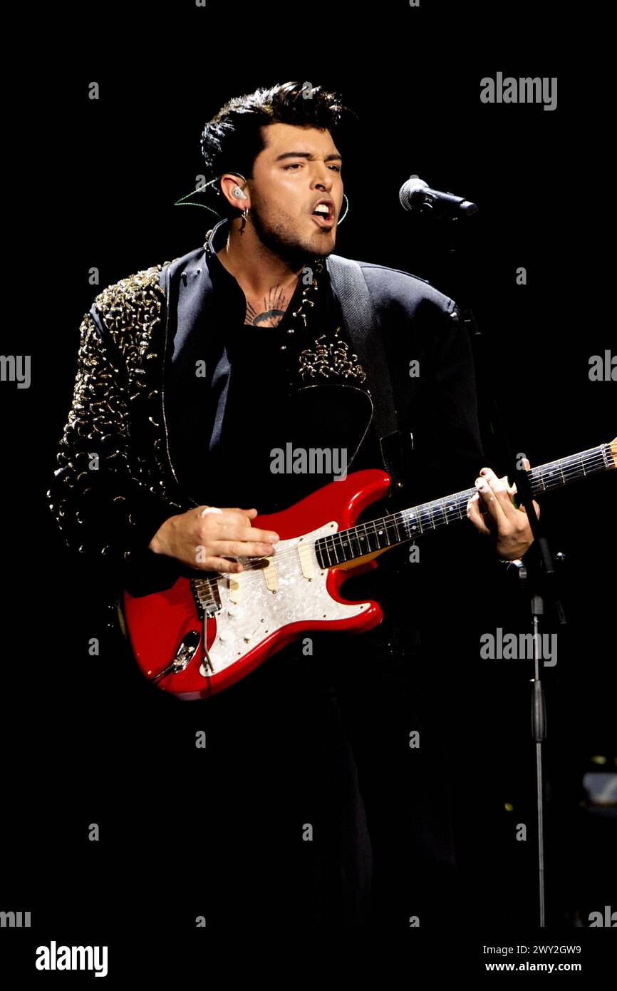 Stash single photo hi-res stock photography and images - Alamy