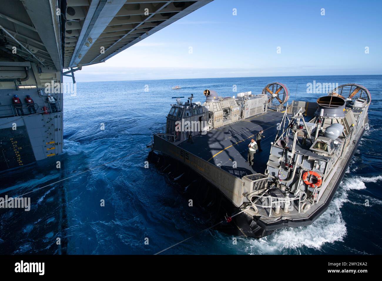 U.S. Navy San Antonio-class amphibious transport dock ship USS San ...