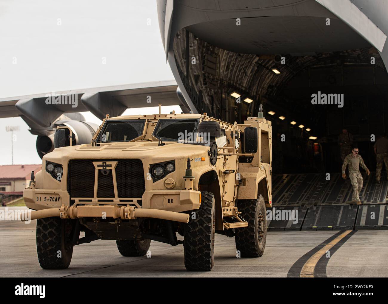 Soldiers with the 5th Squadron, 7th Cavalry Regiment, 1st Armored Brigade Combat Team (5-7 CAV ...