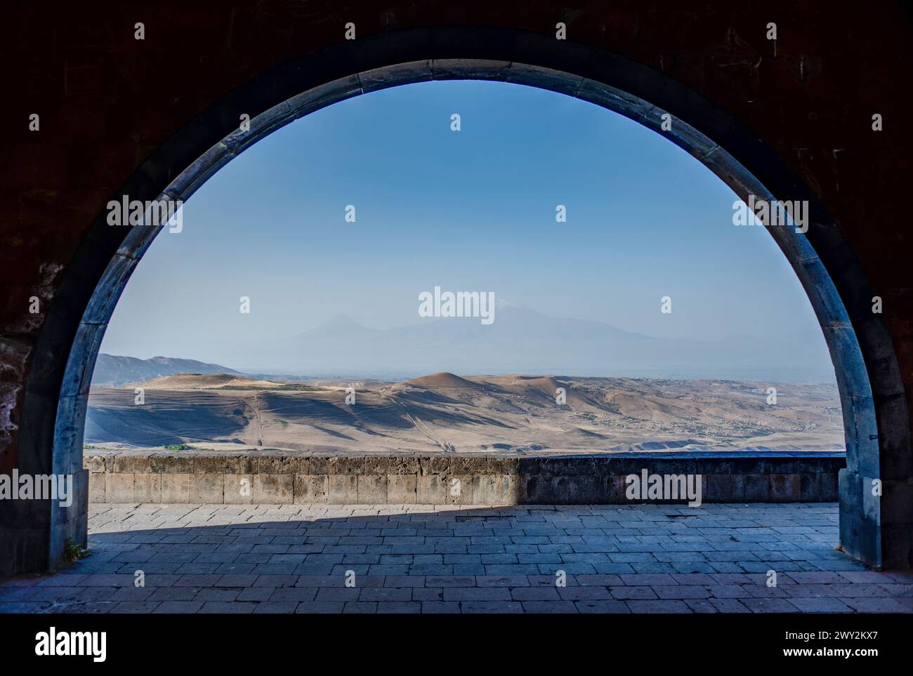 Arch of charents hi-res stock photography and images - Alamy