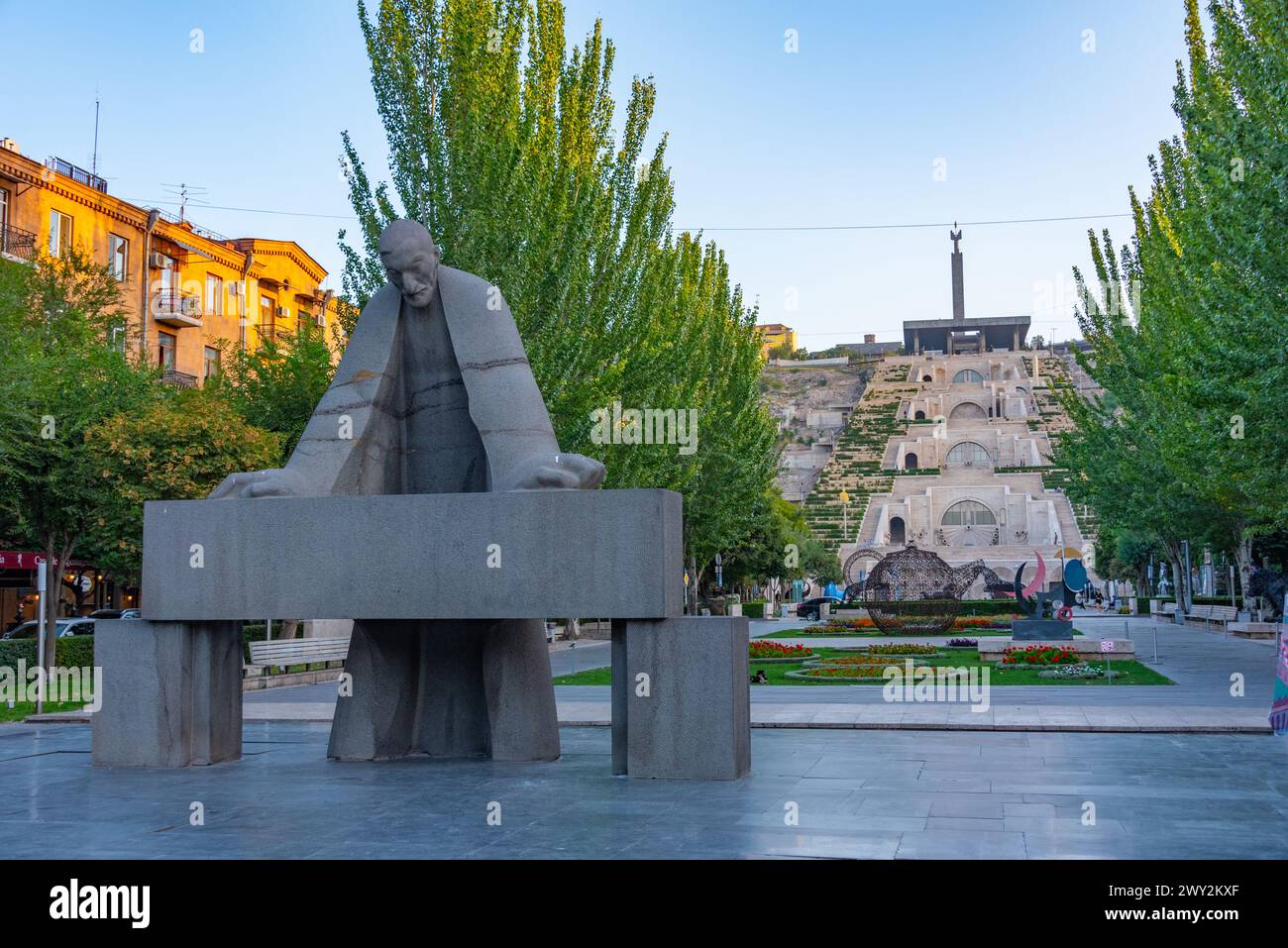 Alexander Tamanyan Statue in Yerevan, Armenia Stock Photo - Alamy