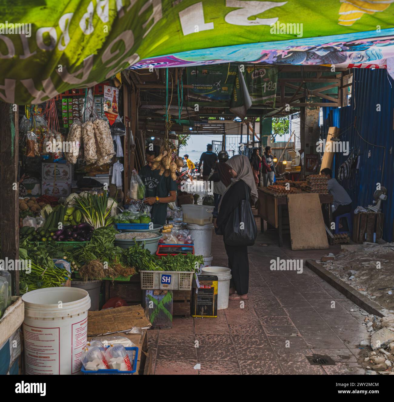 Balikpapan, Indonesia - March 15th, 2024. there are some market vendors ...