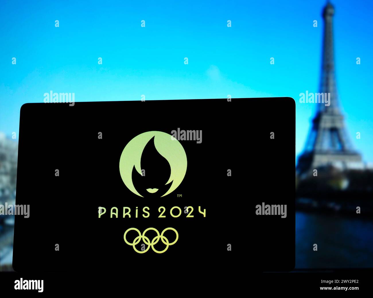 Emblem of the 2024 summer olympics hi-res stock photography and images ...