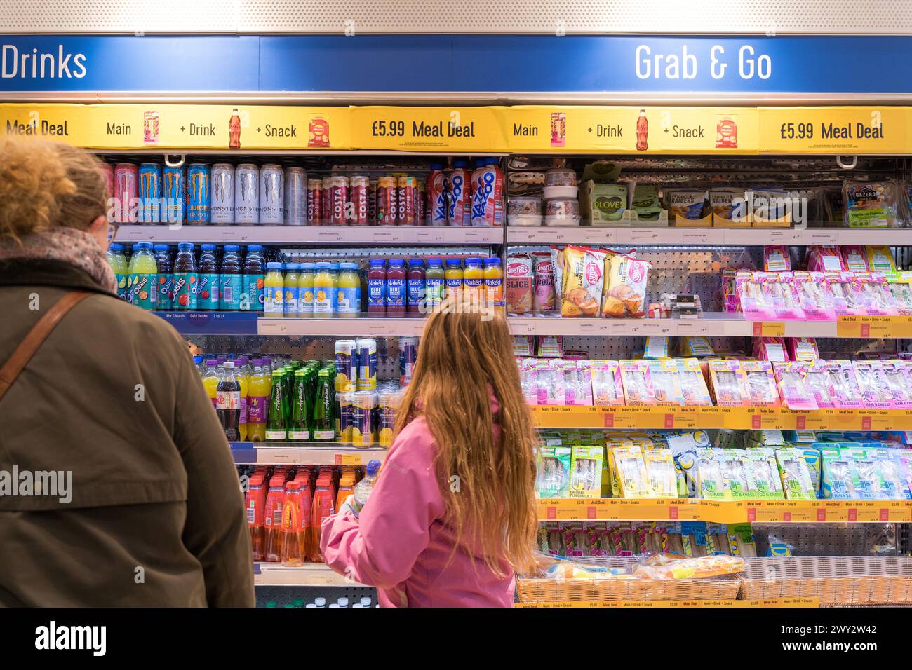 customers shopping for Meal deal for Grab and Go at railway station ...