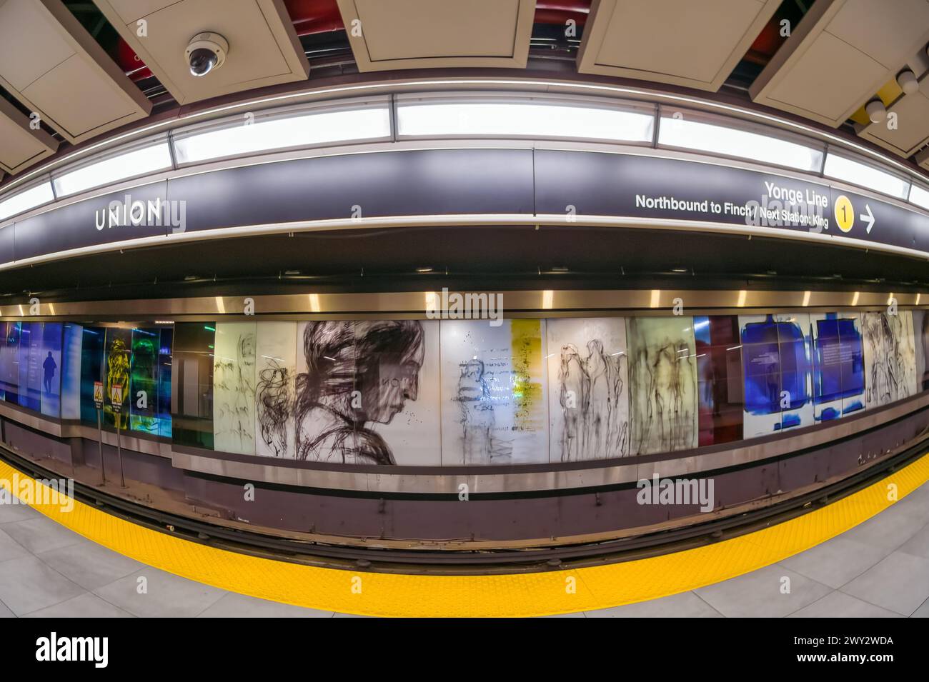 Art and a wide-angle view of the platform in Union Station, Toronto ...