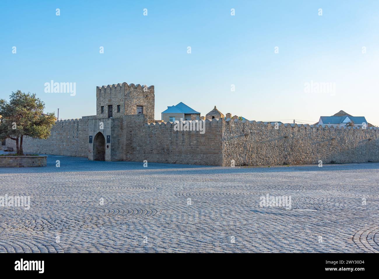 Zoroastrianism sacred fire ritual hi-res stock photography and images ...