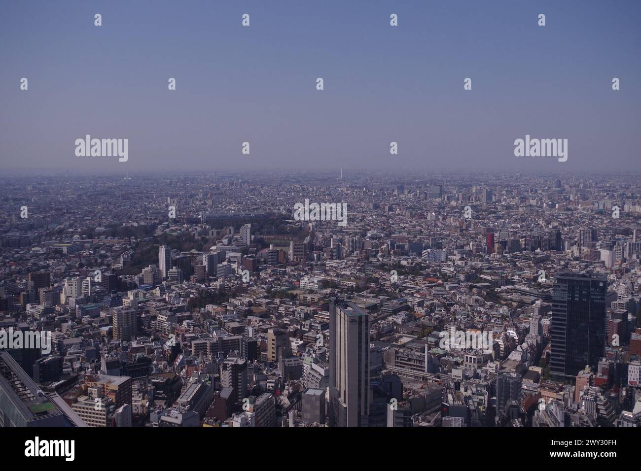 Tokyo small stores hi-res stock photography and images - Alamy
