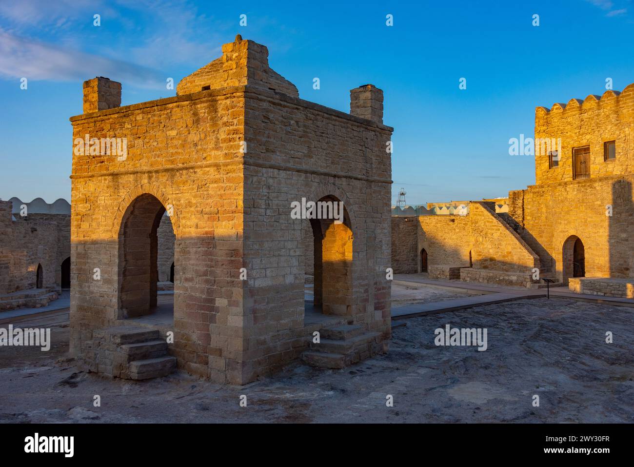 Ancient persian faith sacred fire ritual hi-res stock photography and ...