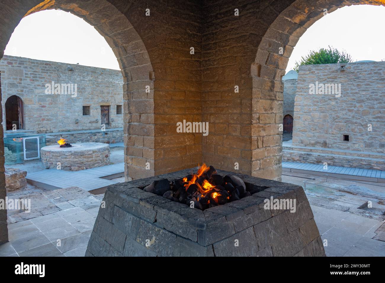 Ancient persian faith sacred fire ritual hi-res stock photography and ...
