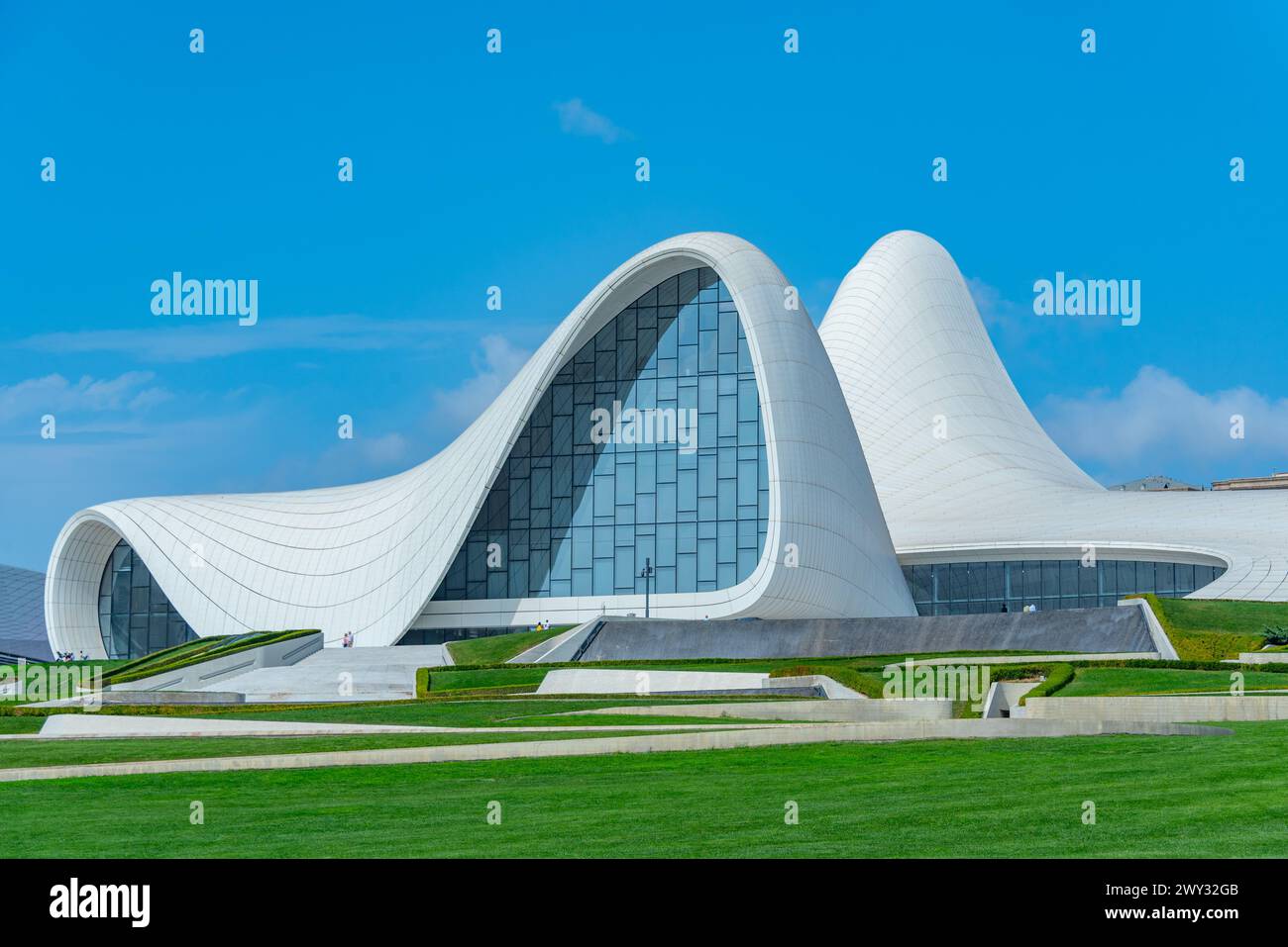 Heydar Aliyev Centre in Baku, Azerbaijan Stock Photo - Alamy