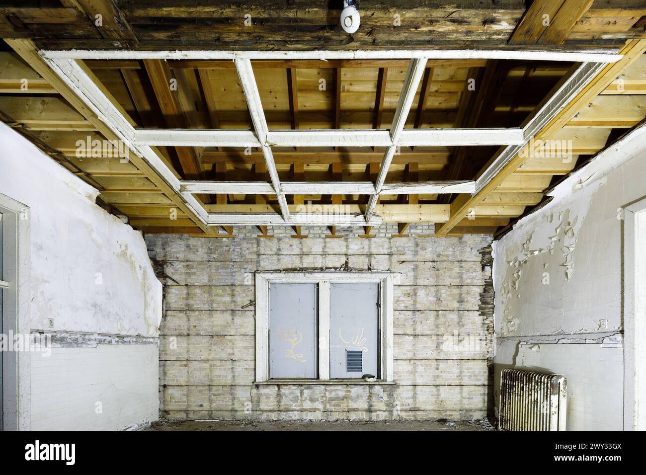 An operating room with viewing gallery inside the London Psychiatric ...