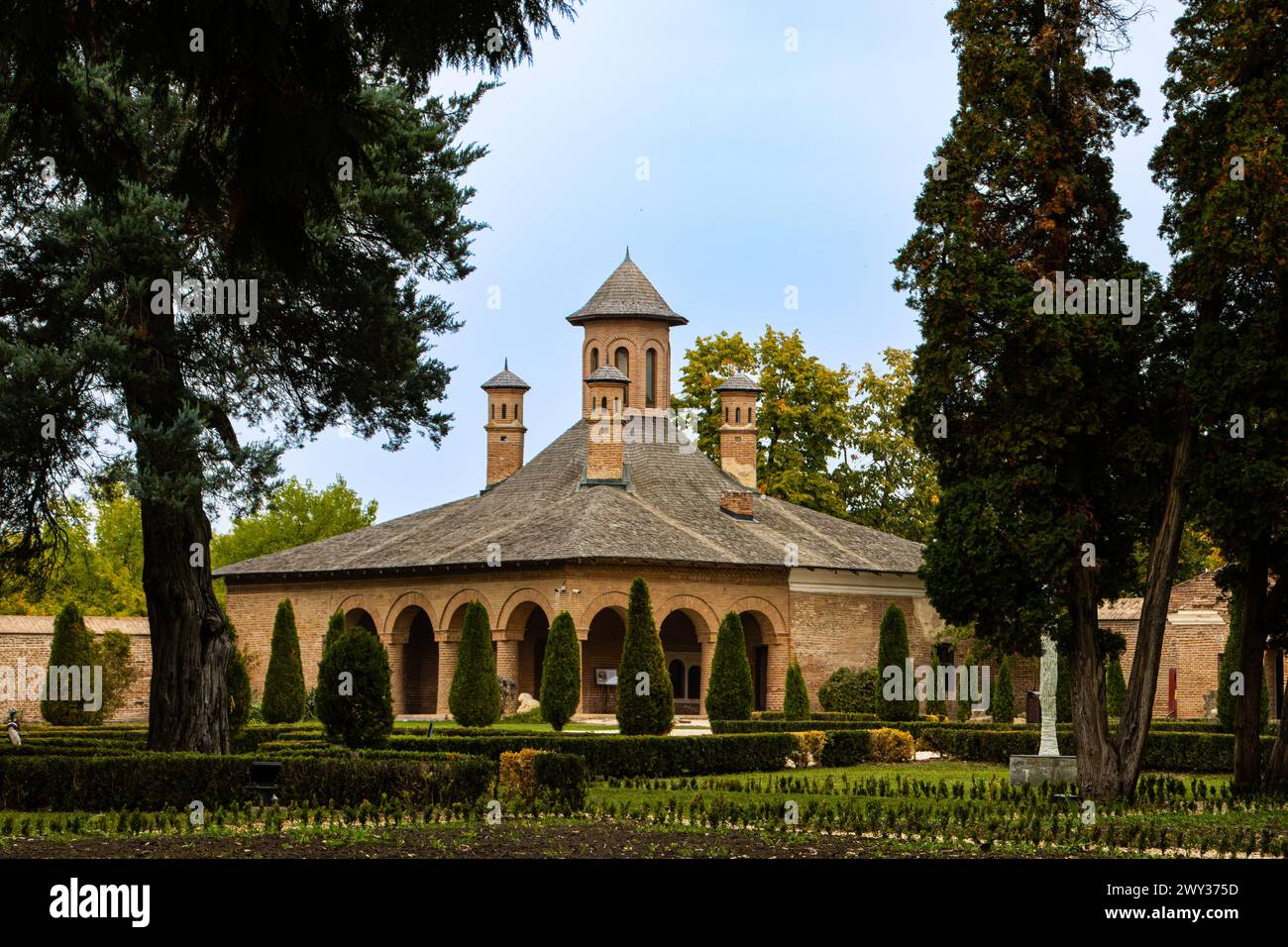 Romanian brancovenesc style hi-res stock photography and images - Alamy