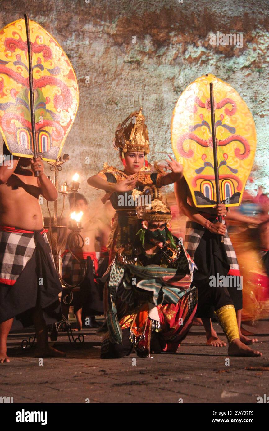 Balinese traditional artist hi-res stock photography and images - Alamy