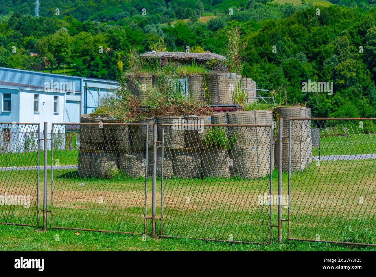 Bosnia war civil war conflict military hi-res stock photography and ...