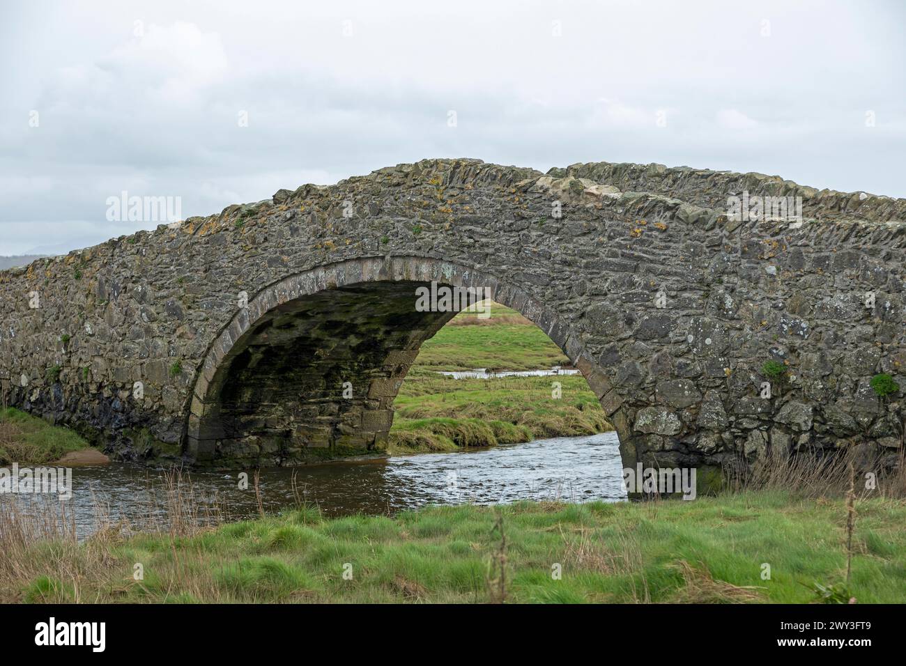 Stone bridge, Aberffraw, Isle of Anglesey, Wales, Great Britain Stock ...