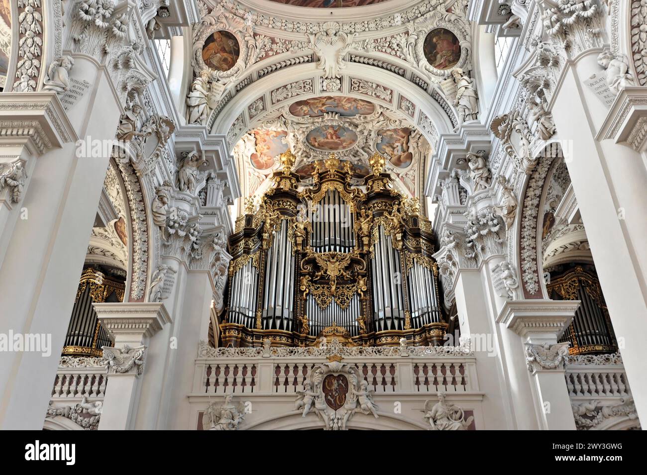 St Stephen's Cathedral, Passau, magnificent baroque-style organ with ...