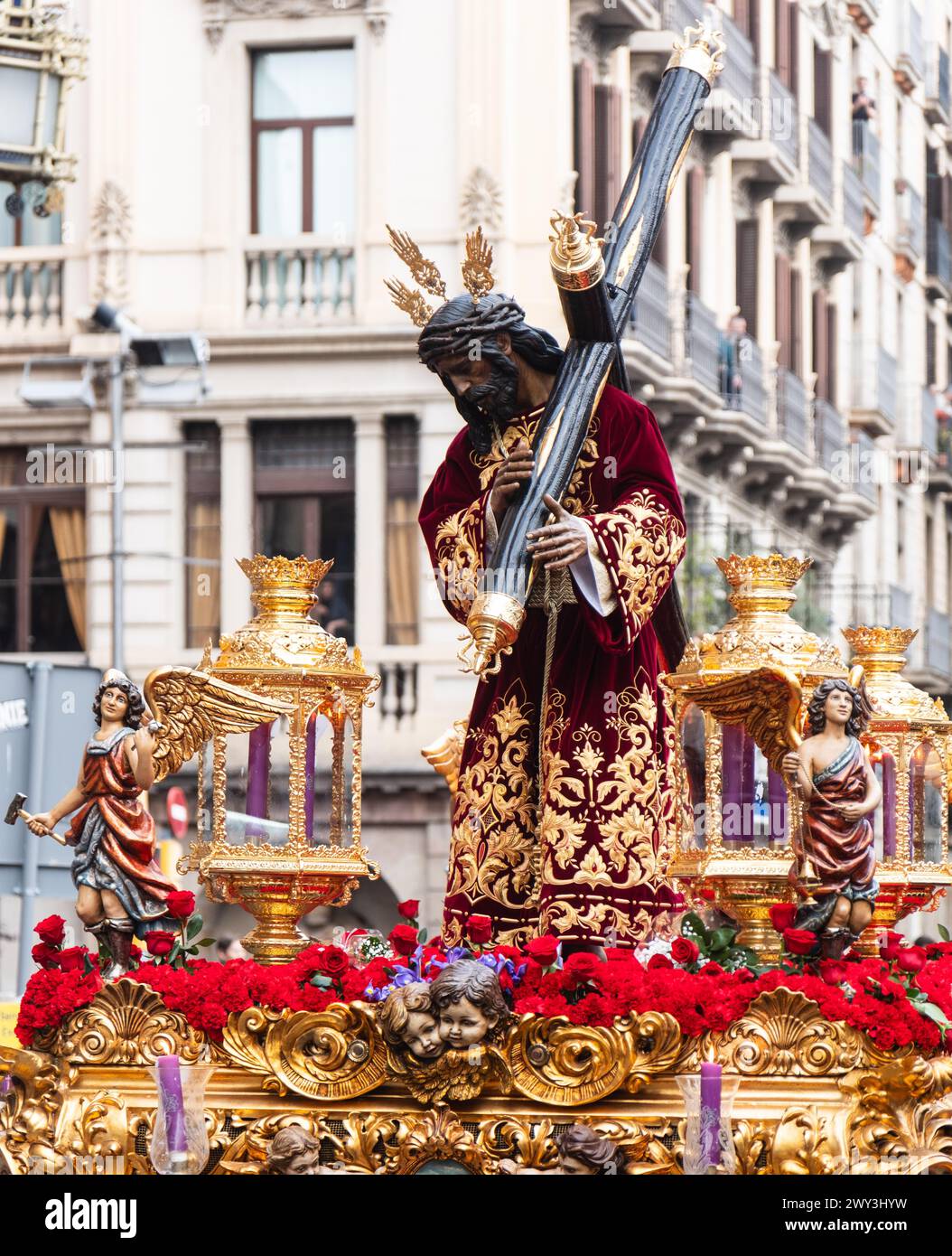 Good friday church statue hi-res stock photography and images - Alamy