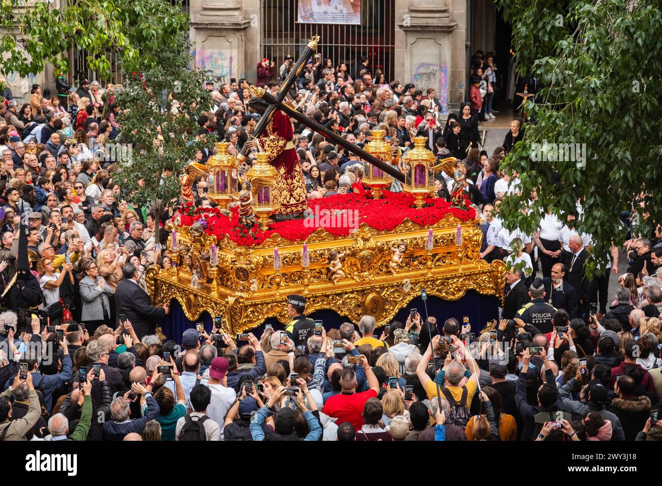 Religion procession christ madonna hi-res stock photography and images ...