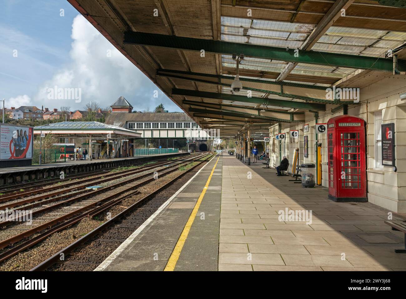 Bangor train station hi-res stock photography and images - Alamy