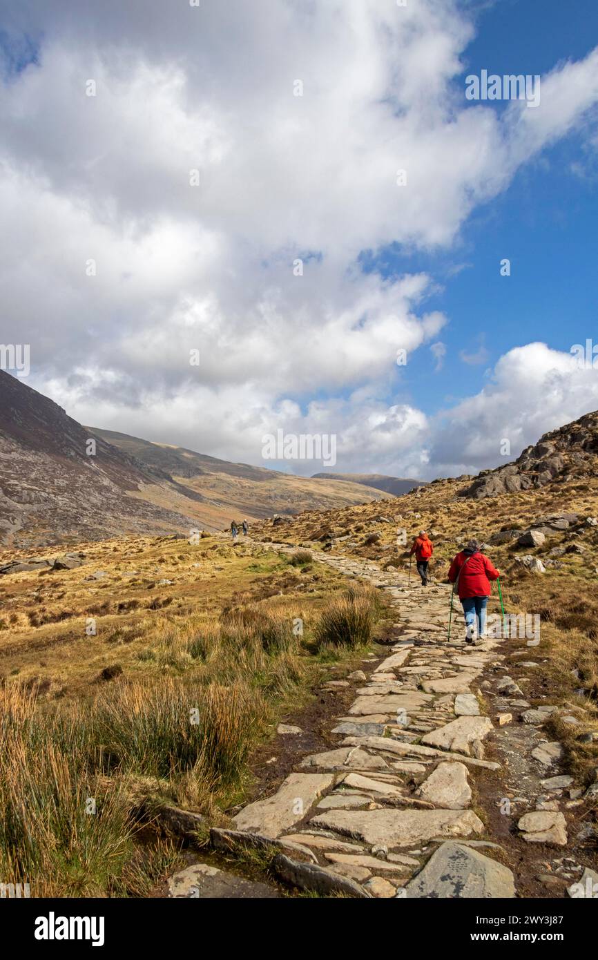 People, LLyn Idwal walking trail, Snowdonia National Park near Pont Pen ...
