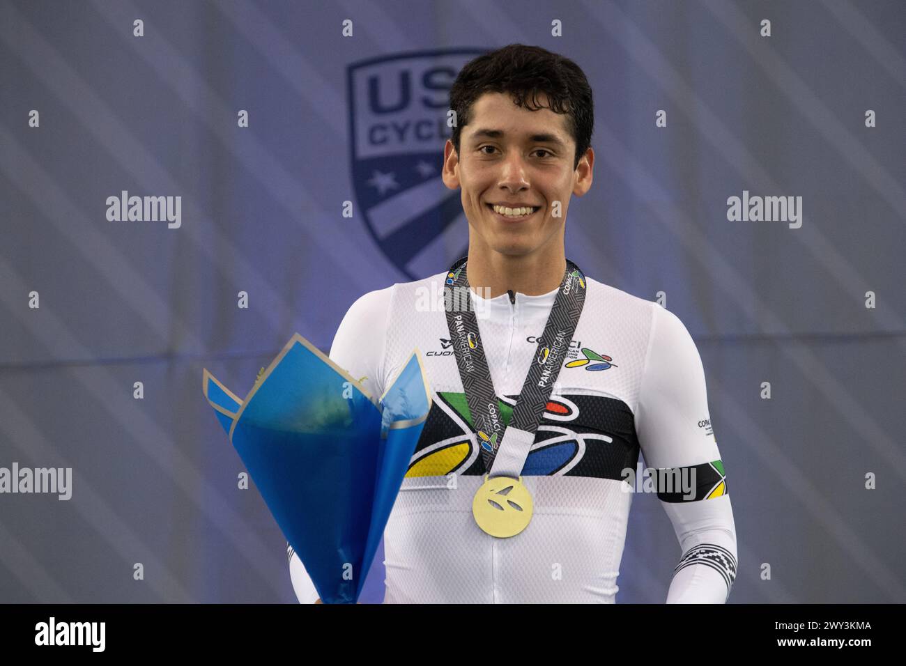 Mens scratch race hi-res stock photography and images - Alamy