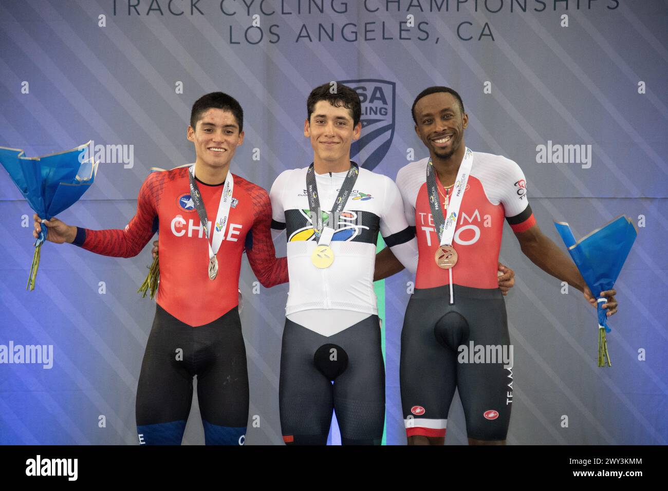Los Angeles, California, USA. 3rd Apr, 2024. The men's scratch race ...