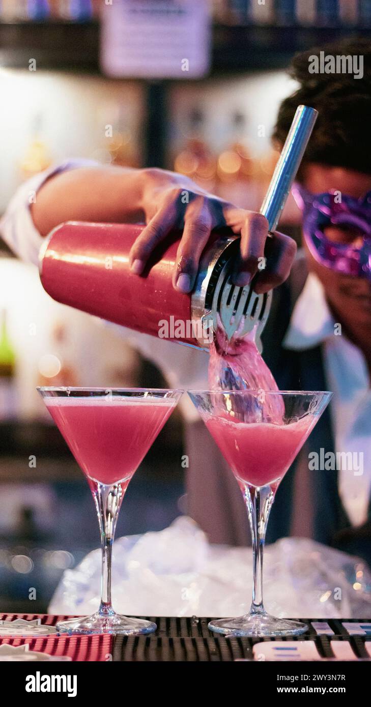 Pune india bar hi-res stock photography and images - Alamy